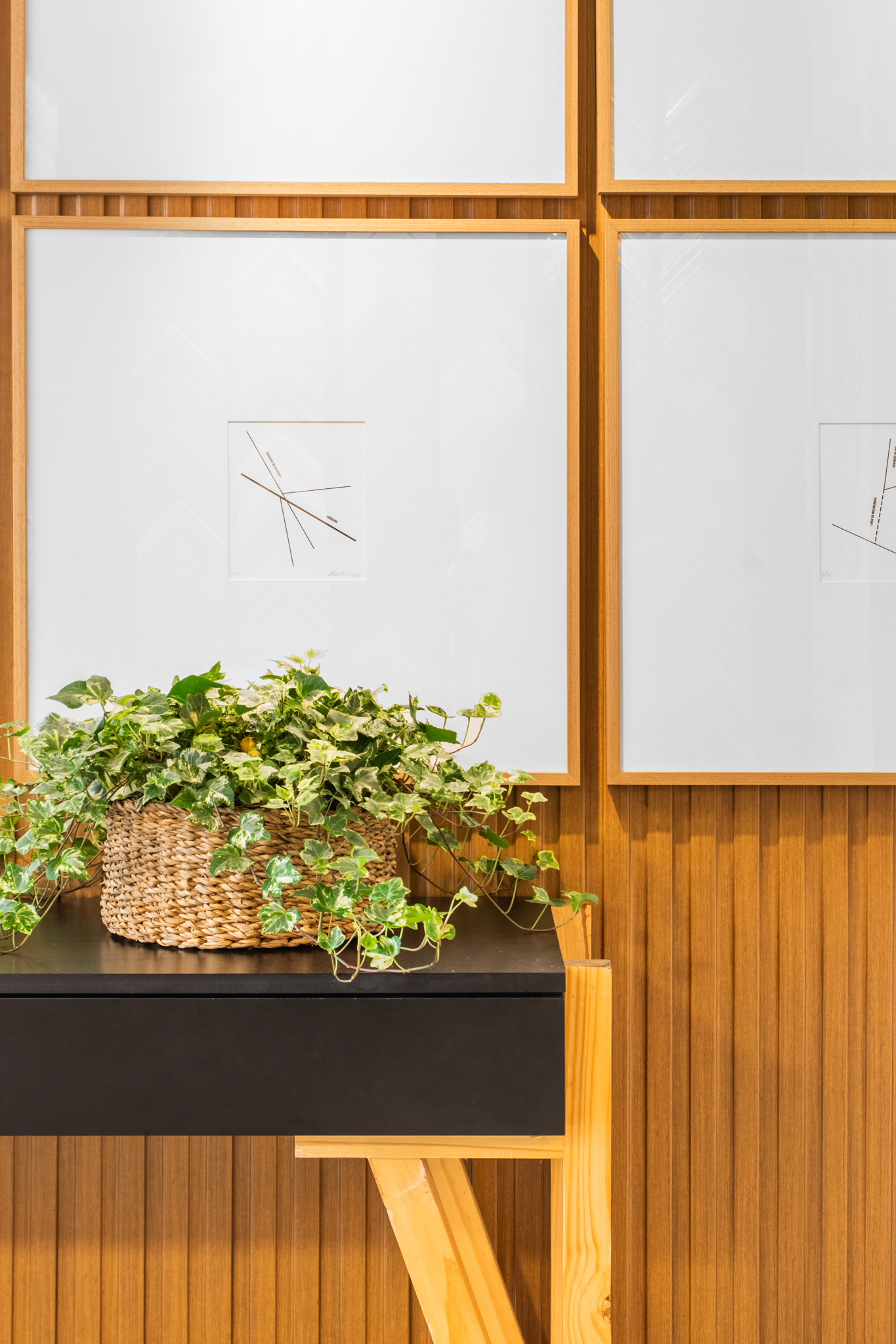 NM QUADROS->RIPADOS->RIPADOS EM BARRAS->4 BARRAS DE RIPADO COR FREIJO